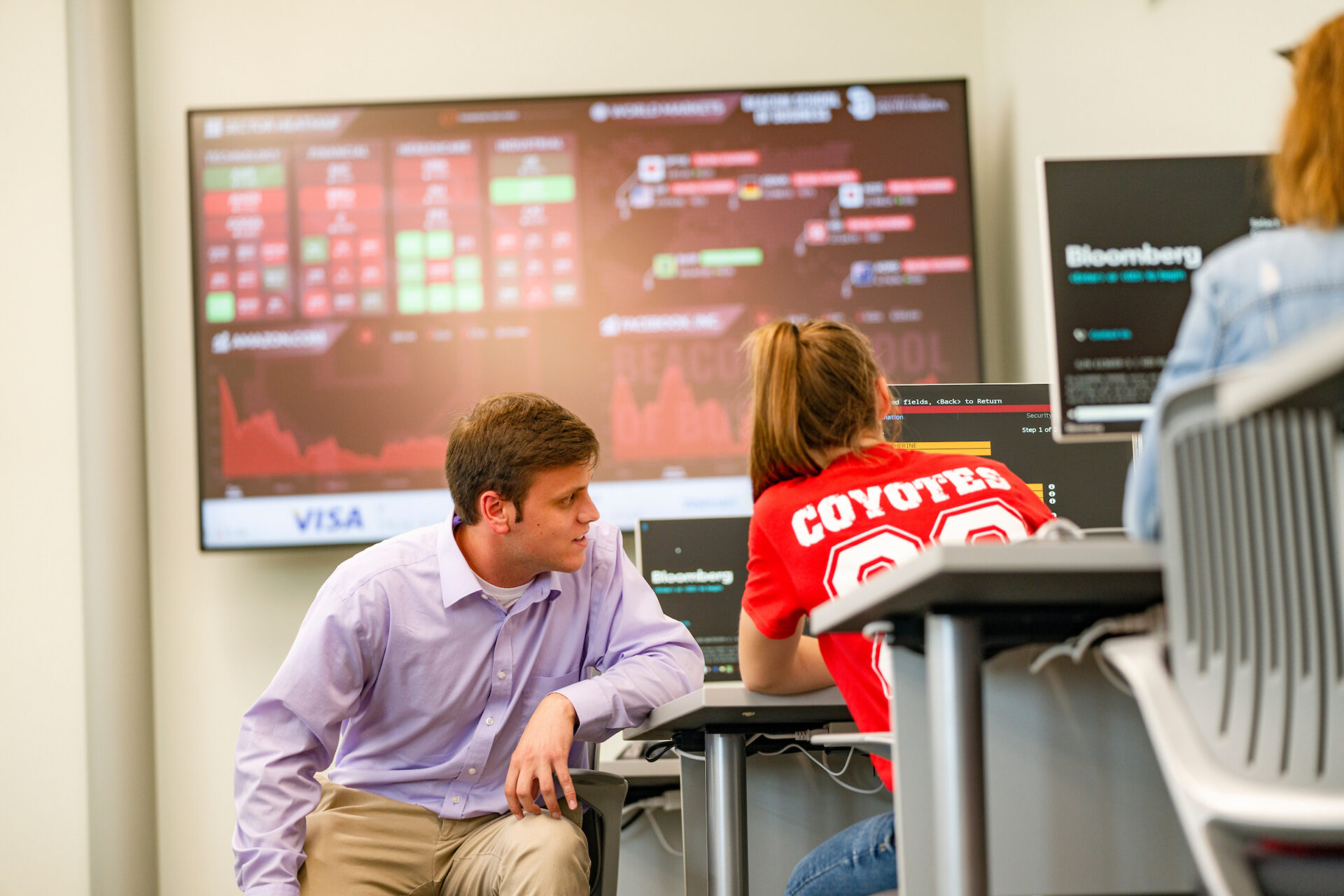 Ellis Finance & Analytics Lab offers USD Beacom students ‘digital ...